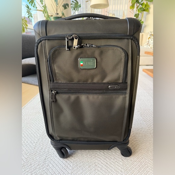 Tumi | Bags | Tumi Alpha International Expandable Dual Access 4wheeled ...
